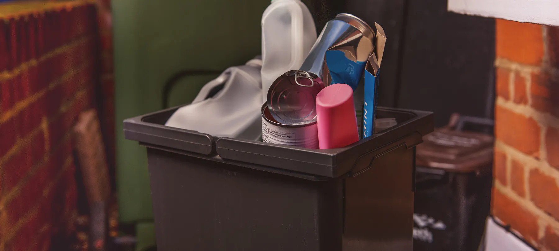 Hand and garden tools | Recycle Now